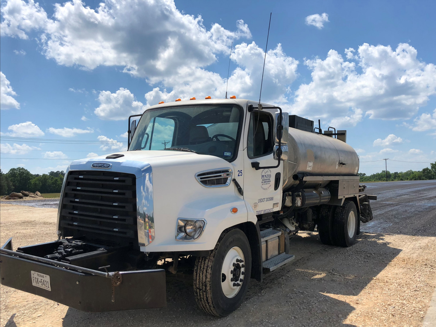 Asphalt Sealcoating | Nacogdoches & Lufkin, TX | Pinto Construction ...